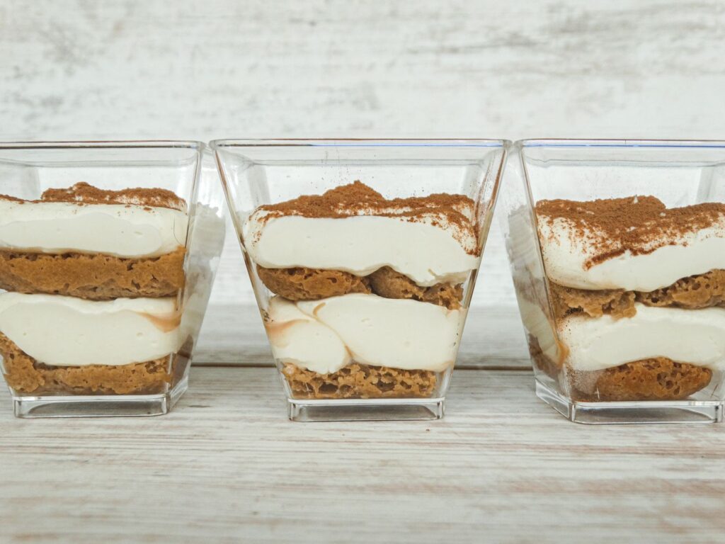 Shots dulces – Tiramisú (8 unidades) – La Clau Repostería